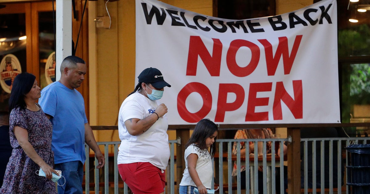 Fear among health officials of variant spread as Texas reopens - CBS News