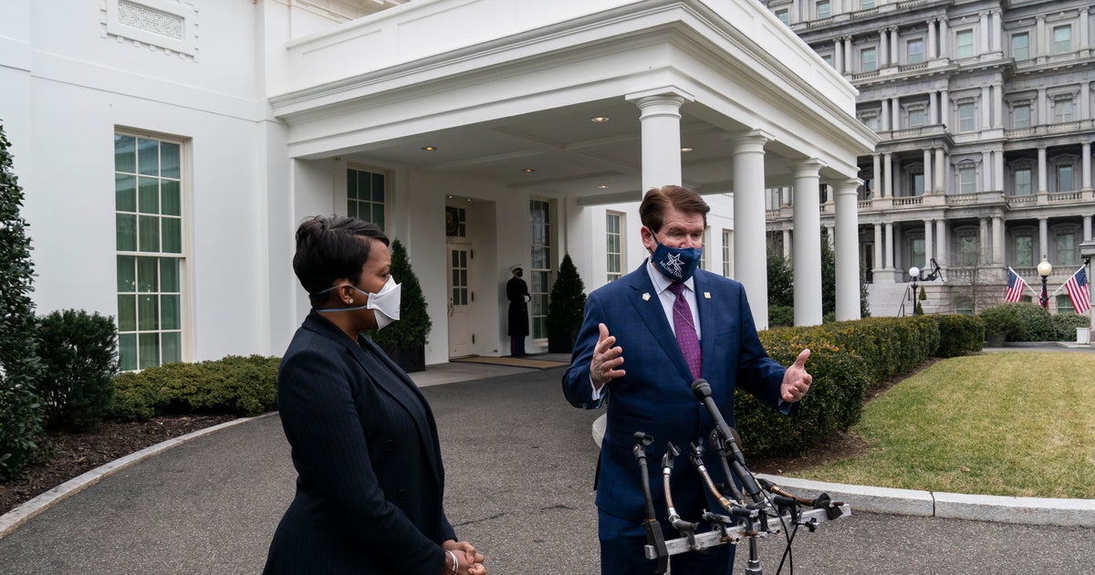 At odds with national Republicans, GOP mayors welcome long-awaited ...