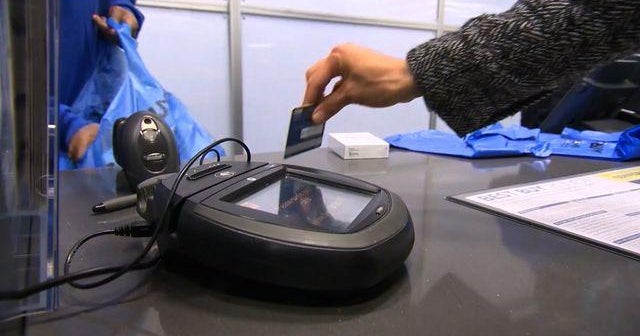 Most prepaid debit cards charge monthly fees - CBS News