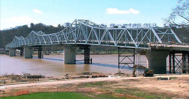 Time Lapse: Milton-Madison Bridge sliding into place - CBS News