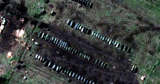 Satellite images show Russian troops digging in along Ukraine border ...