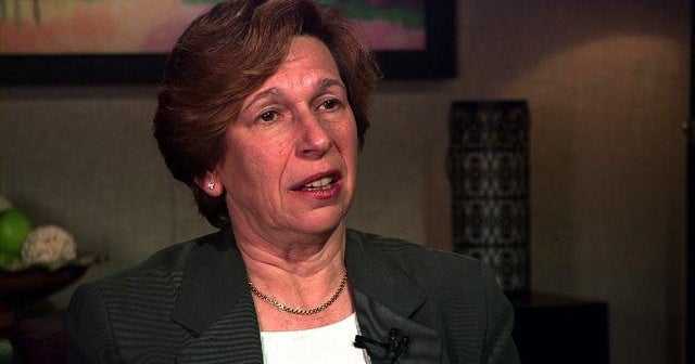 Teachers union head sees "de facto segregation" in schools - CBS News