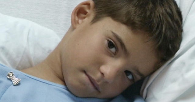 9-year-old boy undergoes foot surgeries after shark bite - CBS News