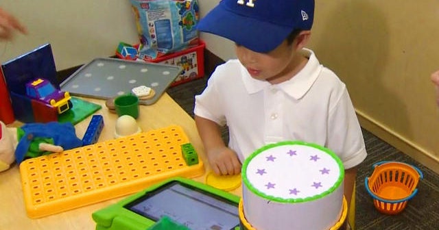 iPads may help kids with autism communicate - CBS News