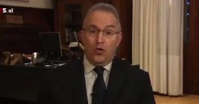 Mayor in Netherlands challenges fellow Muslims - CBS News