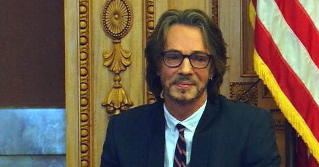 Rick Springfield gives emotional testimony in butt-injury trial - CBS News
