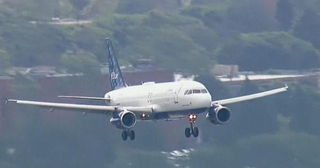 Collision averted at JFK - CBS News