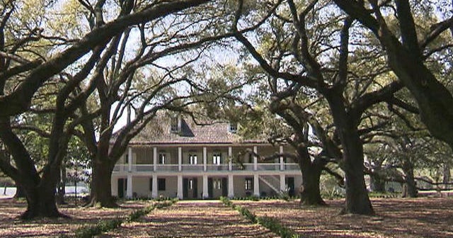 Whitney Plantation museum confronts painful history of slavery - CBS News
