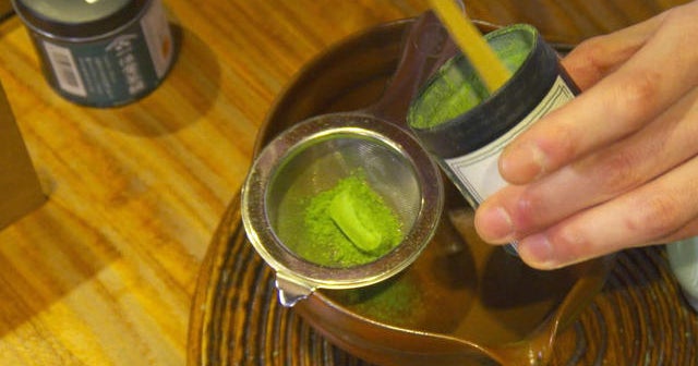 Matcha madness: Rising popularity of green tea jolt in U.S. - CBS News