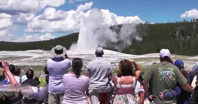 Massive magma reserve found under Yellowstone Park - CBS News