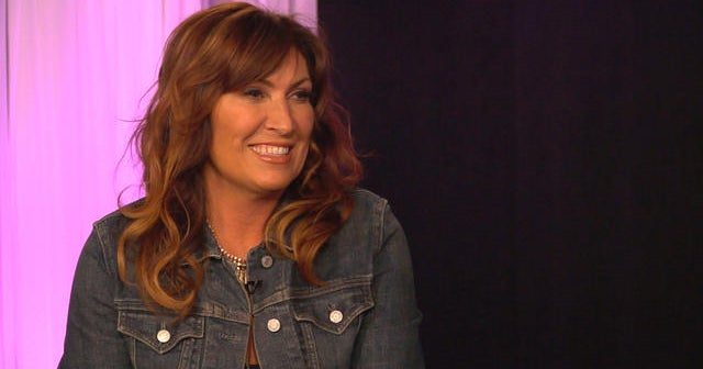 Jo Dee Messina on her mom, new music - CBS News