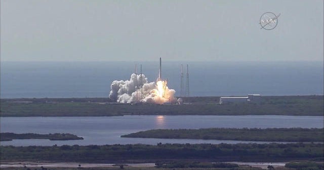 SpaceX Falcon 9 rocket explodes after launch - CBS News