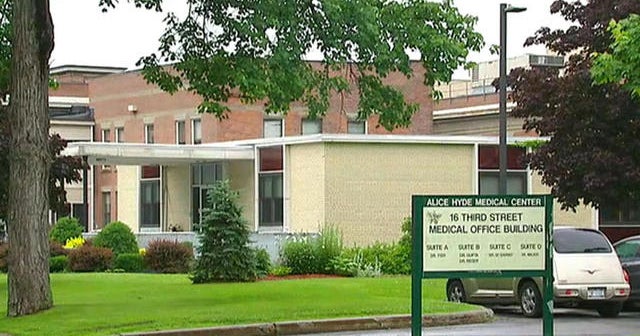 Escaped convict David Sweat shot, taken to hospital - CBS News