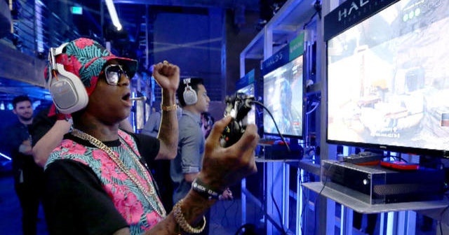 Gaming wars: XBox vs. Playstation - CBS News