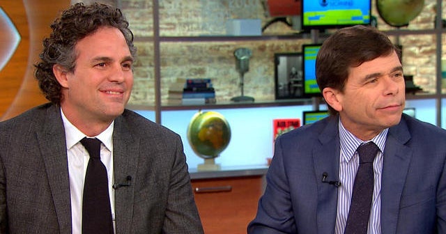Mark Ruffalo and journalist Michael Rezendes talk "Spotlight" - CBS News