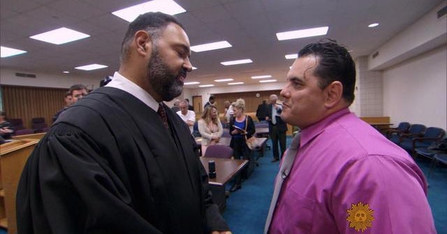 Judge spends night in jail with man he sentenced - CBS News