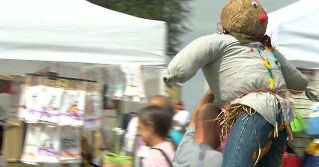 Scarecrows: An ancient tradition - CBS News