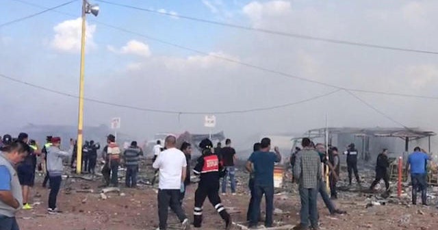 Deadly explosion at fireworks market near Mexico City - CBS News
