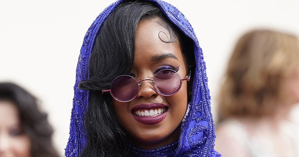 Vallejo Artist H.E.R. Wins Oscar for 'Fight for You' From 'Judas and ...