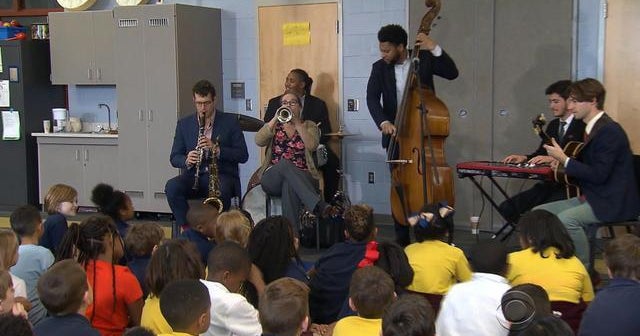 Jazz great teaches kids about sound of democracy - CBS News