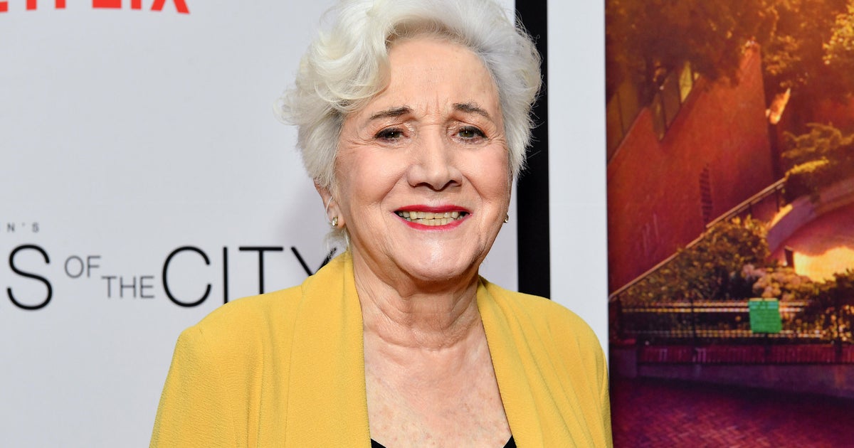 Olympia Dukakis, Oscar-winning "Moonstruck" actress, has died at age 89 ...