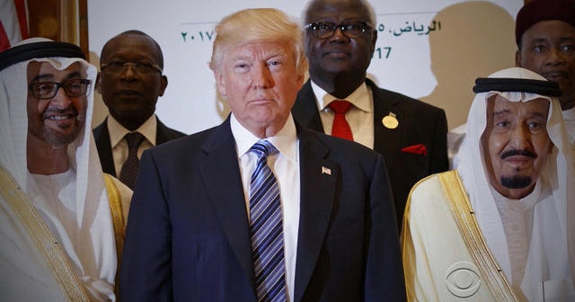 Trump considering shakeup of White House communications team - CBS News