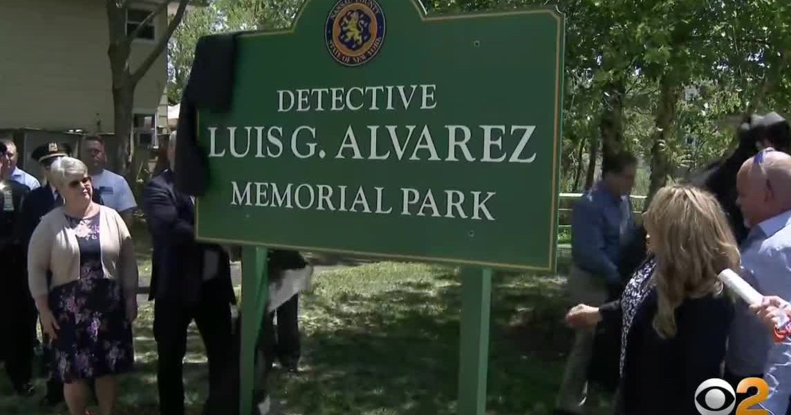 Oceanside Park Named After 9/11 NYPD Hero Luis Alvarez - CBS New York