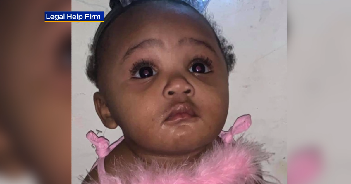 Damien Davis, 35, Charged In Hit And Run Crash That Killed 1-Year-Old ...