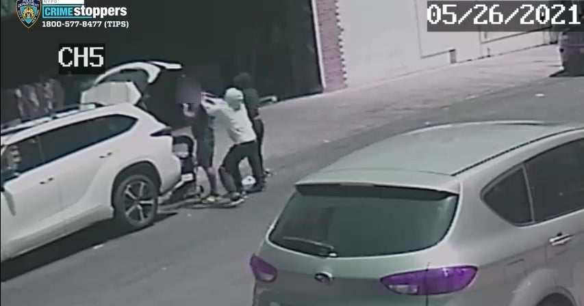 Drive-By, Broad Daylight Jewelry Robbery Caught On Video In Inwood ...