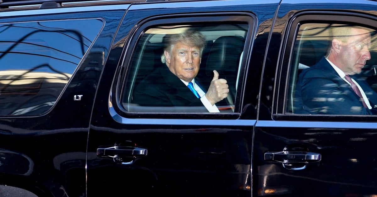 Trump shutters his blog 29 days after launching it - CBS News