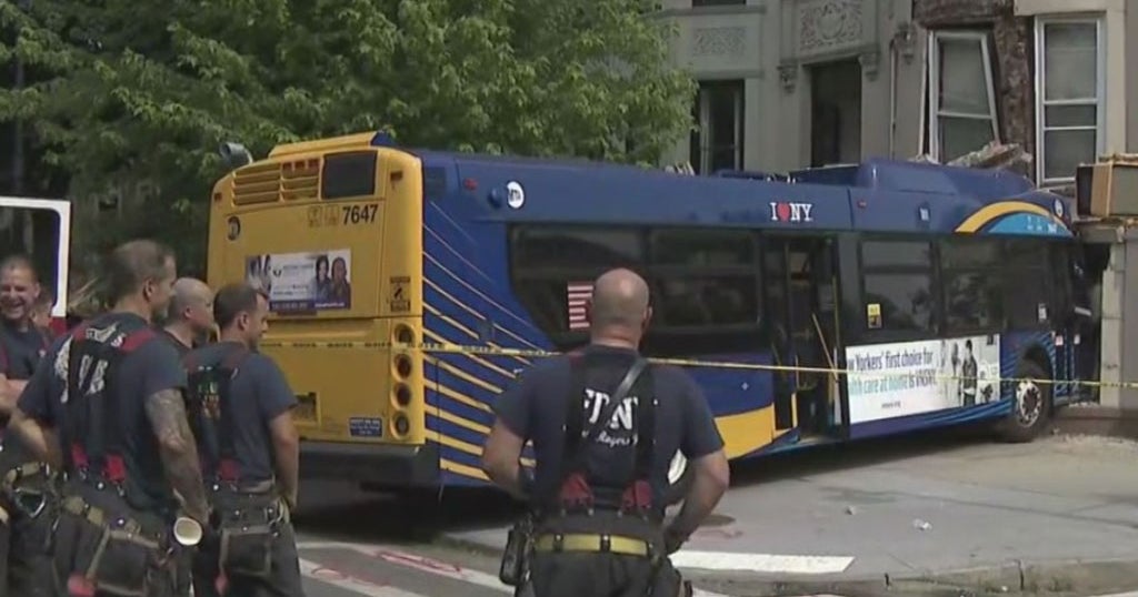 New Video Shows MTA Bus Slam Into Brooklyn Building; MTA Calls It ...