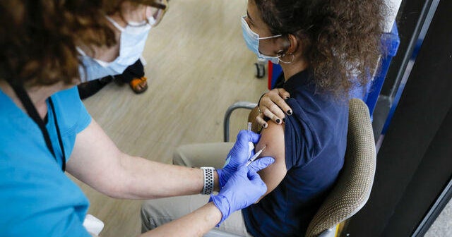 FDA will add warnings to Pfizer and Moderna vaccine fact sheets - CBS News