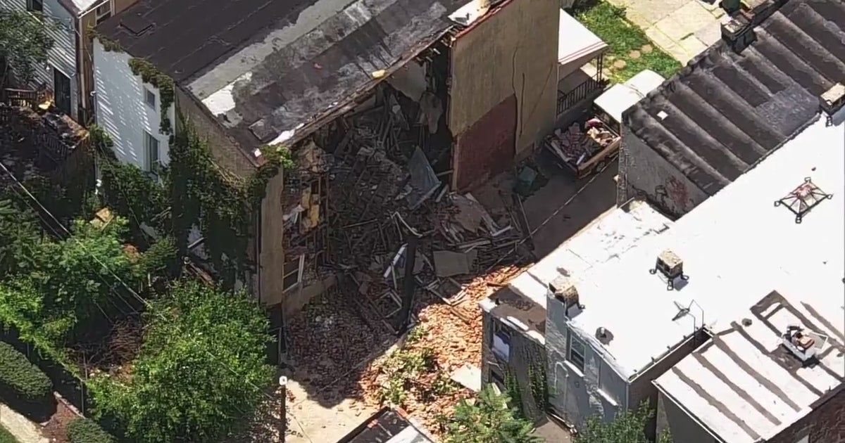 Vacant Building Partially Collapses In Baltimore - CBS Baltimore