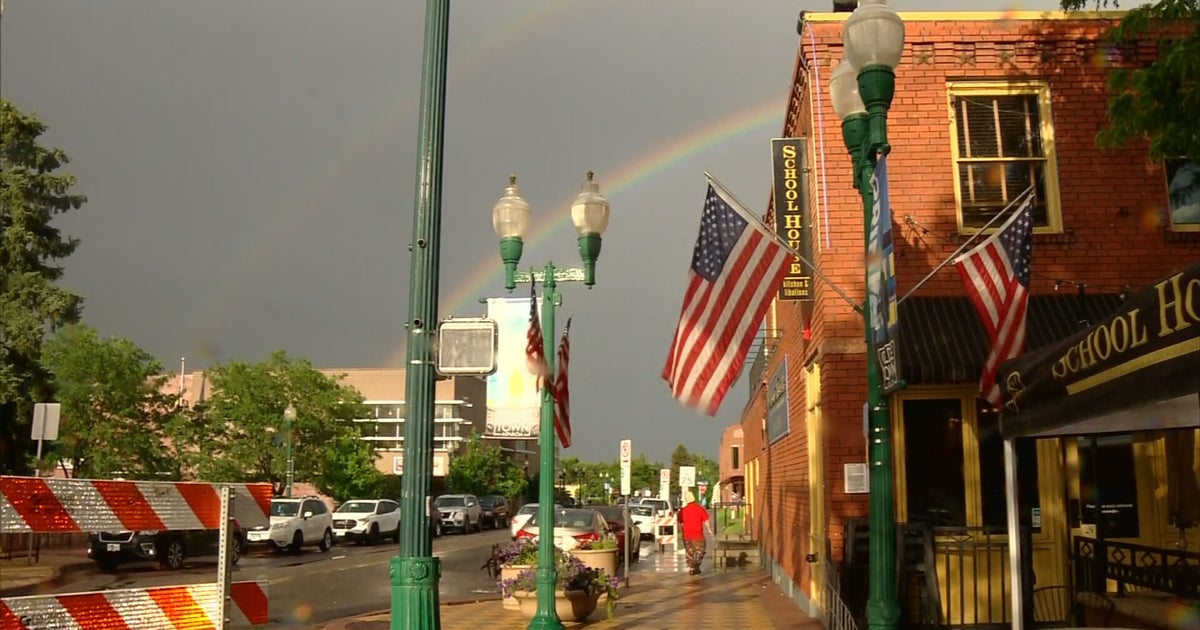 'Love Each Other': Olde Town Arvada Thursday Nite Bites Tradition ...