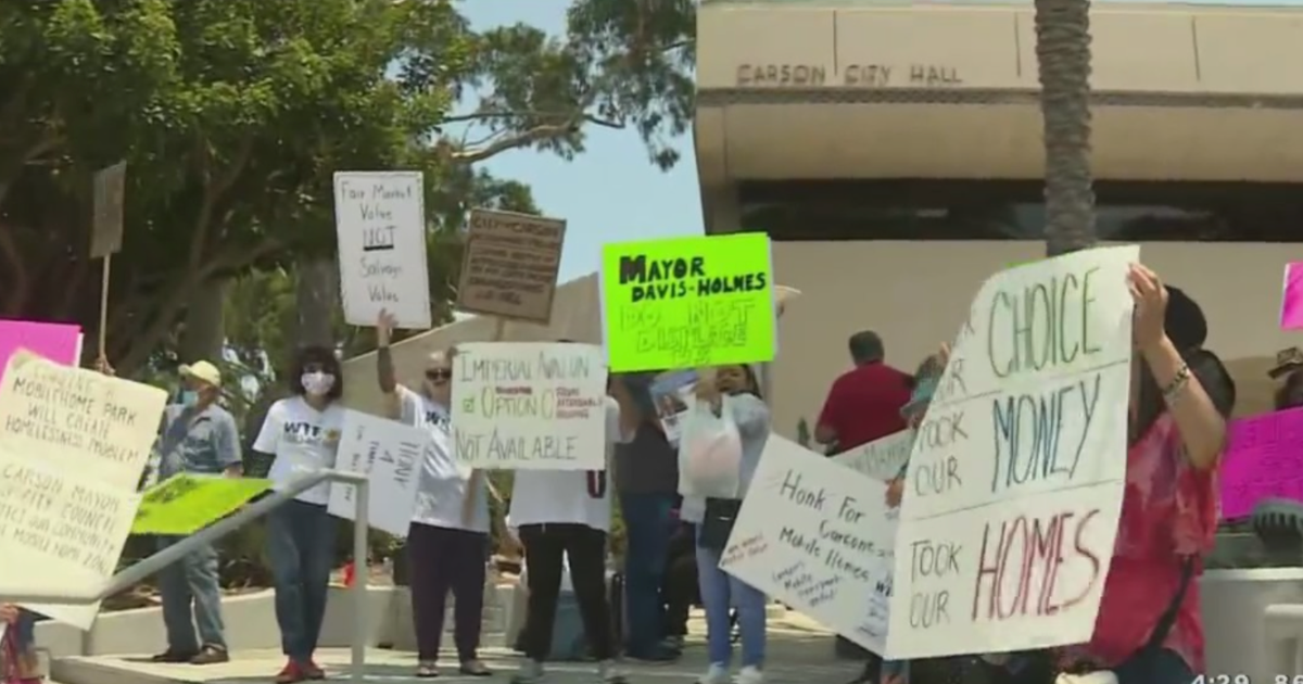 Sale Of Mobile Home Parks In Carson Displaces Hundreds Of Elderly ...