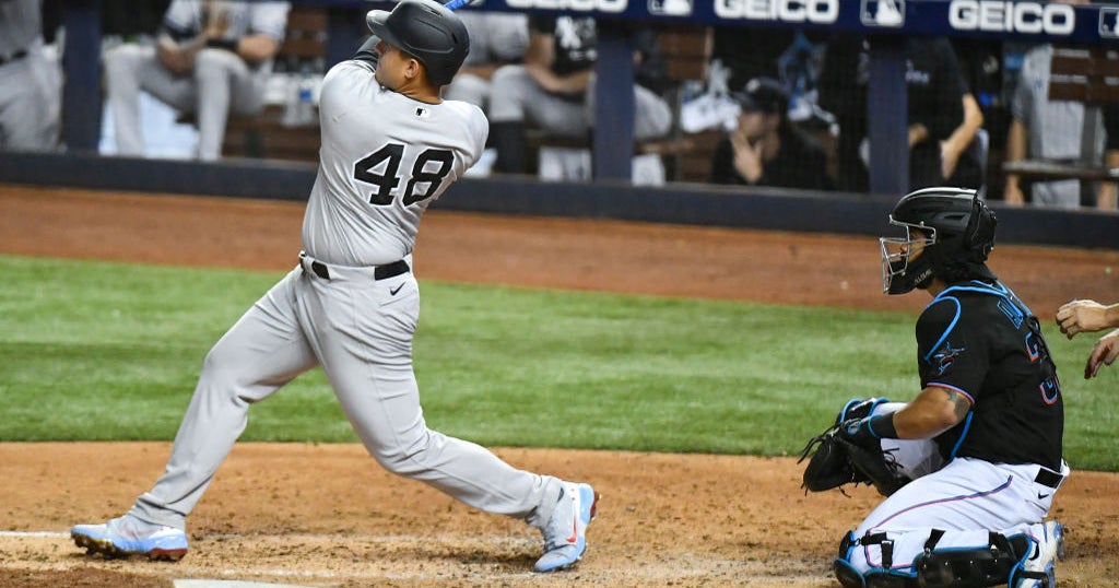 Rizzo Homers In His Debut As Yankees Beat Marlins - CBS New York