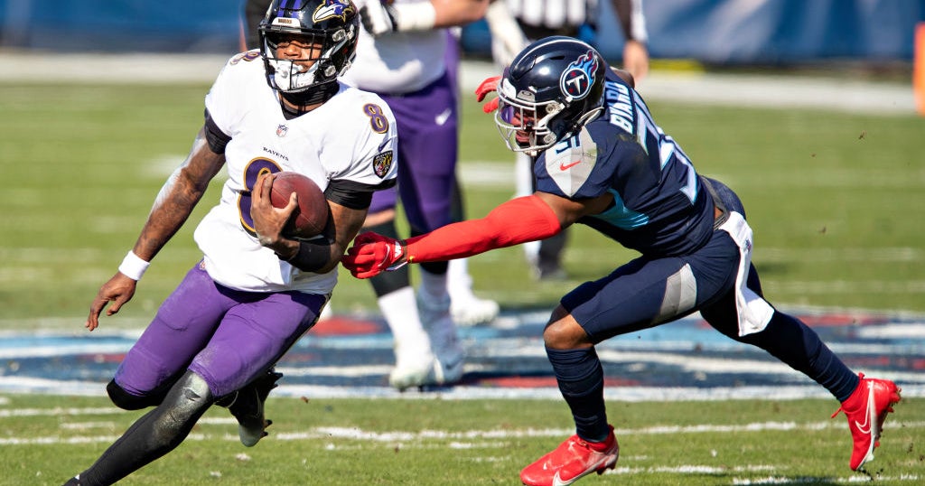 Report: Lamar Jackson Statue To Stand At University Of Louisville's ...