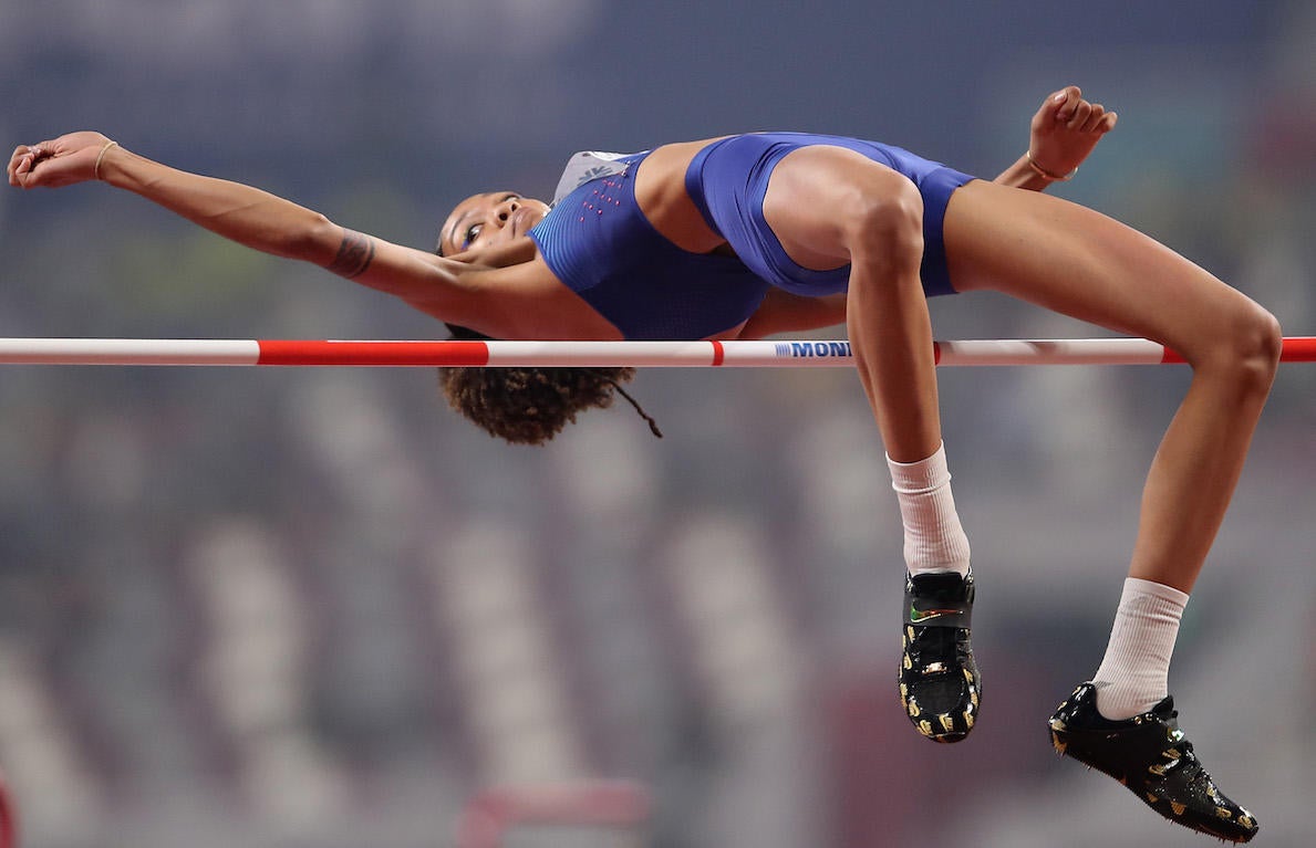 Vashti Cunningham, daughter of NFL legend, makes a leap of faith at ...