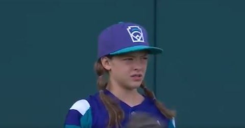 Texas Tween Ella Bruning Playing Big Time Ball In Little League World ...