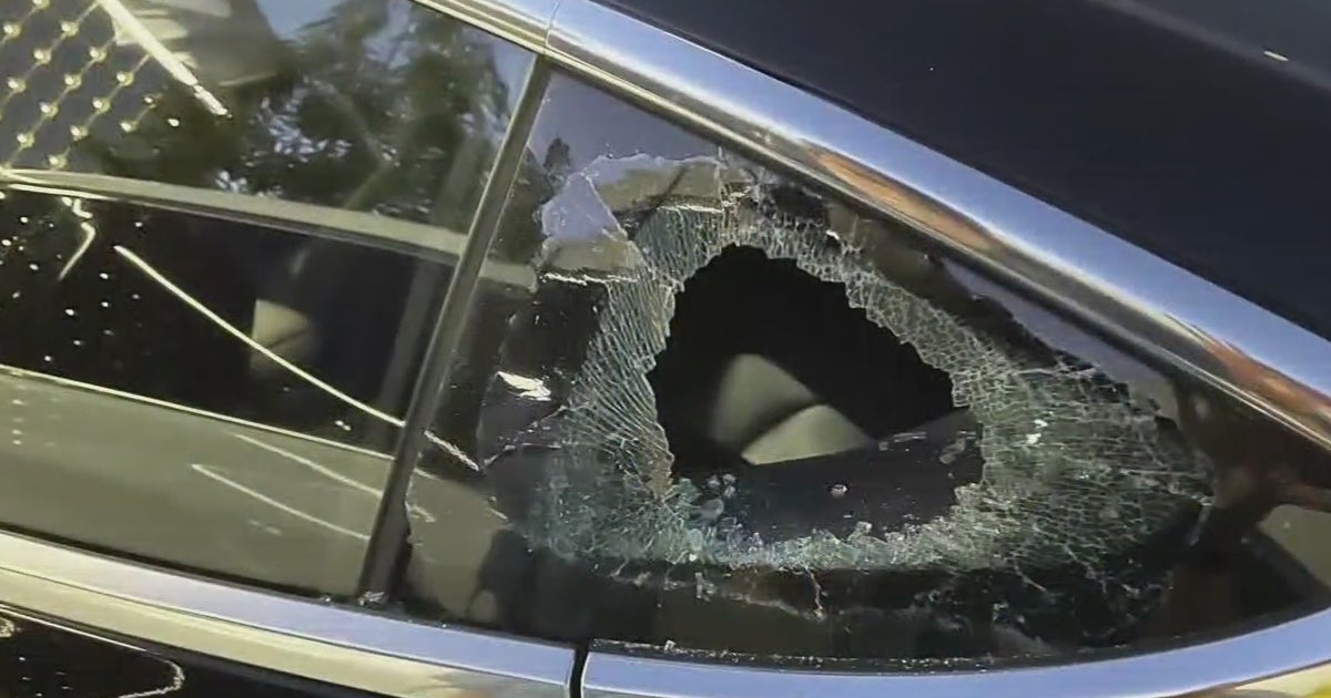 Tesla Owners Say Their Cars Increasingly Targeted for Break-Ins - CBS ...