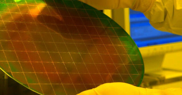 America's microchip problem - CBS News