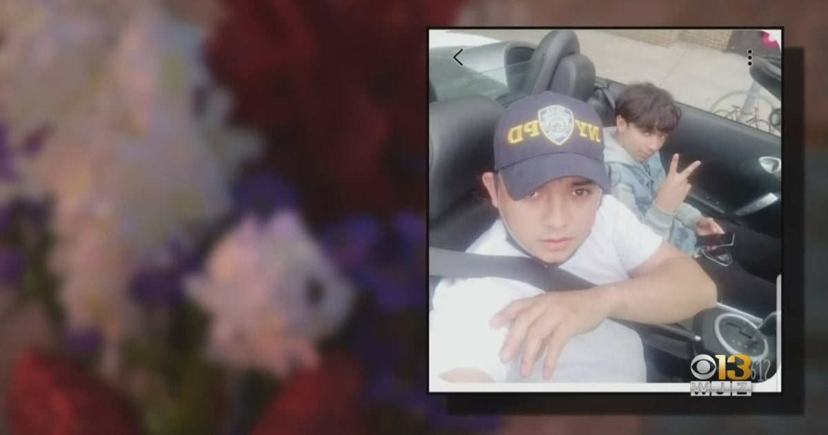 Community Rallies At Vigil Around Mother Of 15-Year-Old Homicide Victim ...