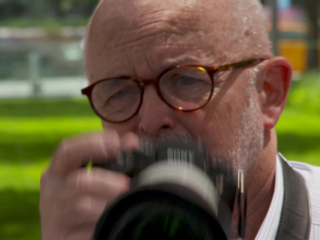 Richard Drew on photographing the "Falling Man" on 9/11 - CBS News