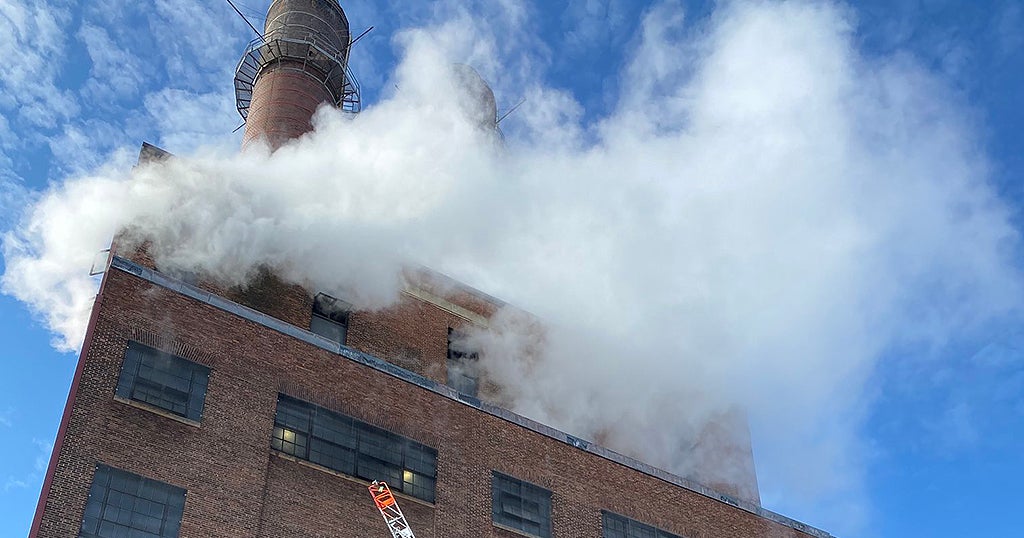 2 Workers Hurt After Steam Pipe Bursts In 9-Story Plant On Kneeland ...
