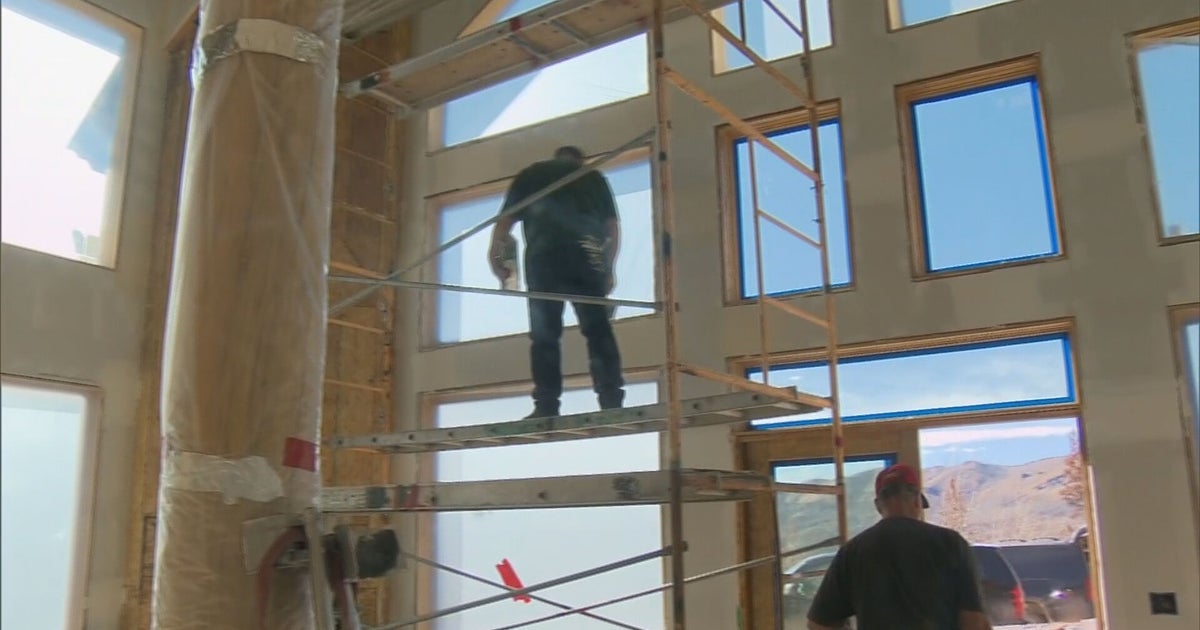 Only 25% Of Homeowners Have Permits To Rebuild More Than 1 Year After ...