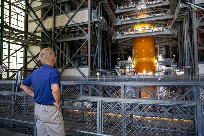 NASA says first Artemis moon landing now expected in 2025 - CBS News