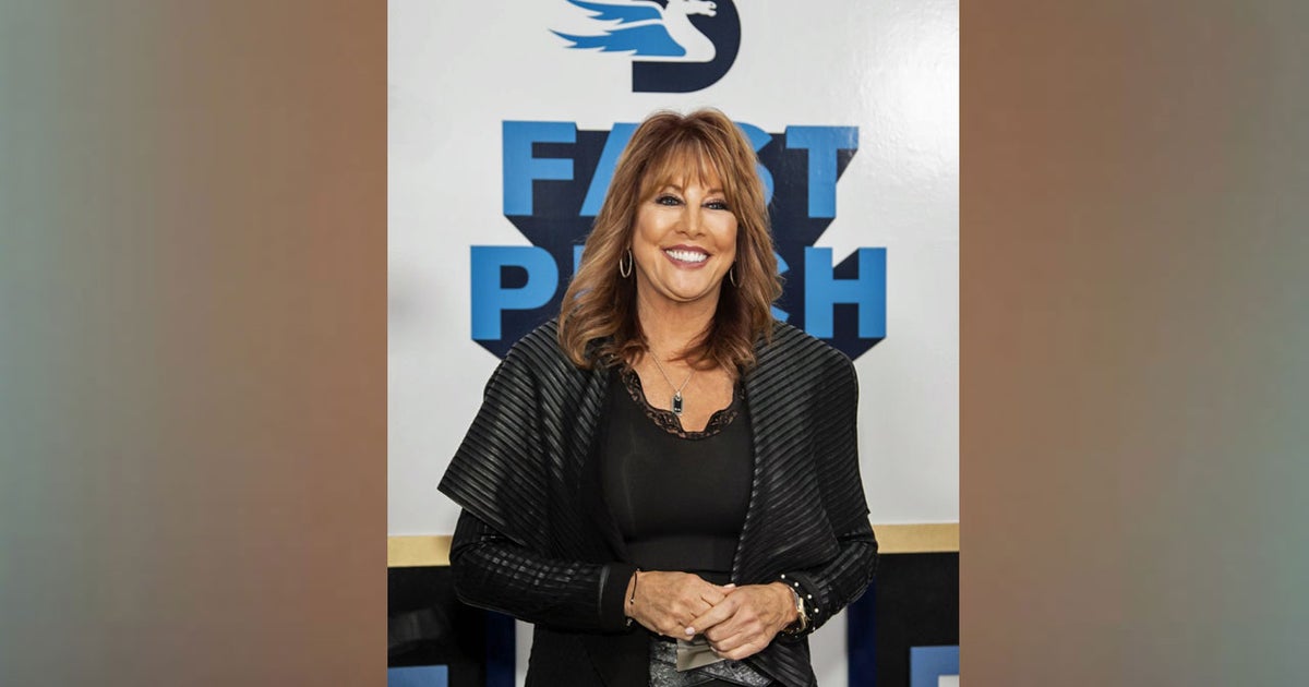 'Lady Magic' Nancy Lieberman Given 'Heart Of Dallas Award' - CBS Texas