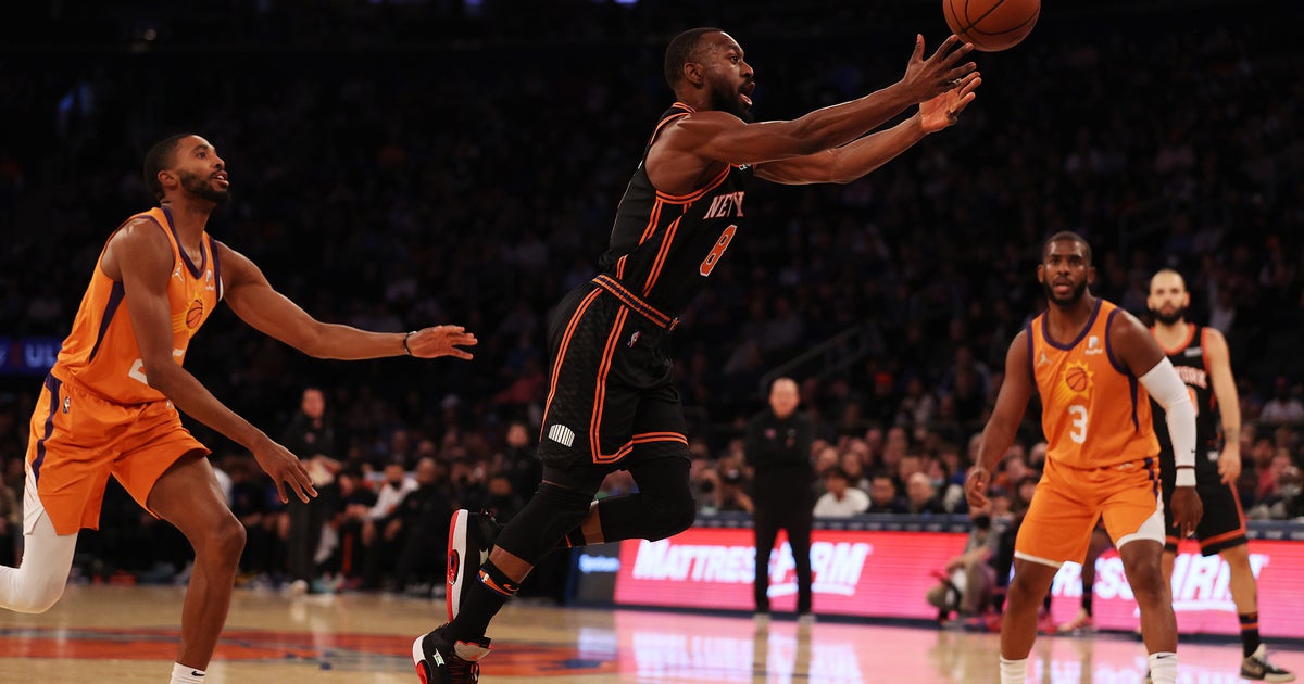 Booker, Suns Blast Knicks, Run Winning Streak To 15 Games - CBS New York