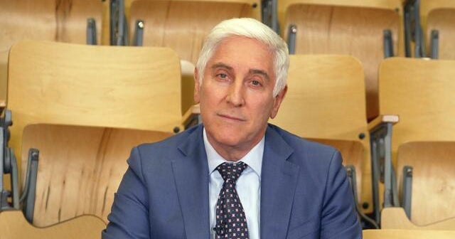 Dr. Jon LaPook shares a personal essay about being a new doctor as AIDS ...