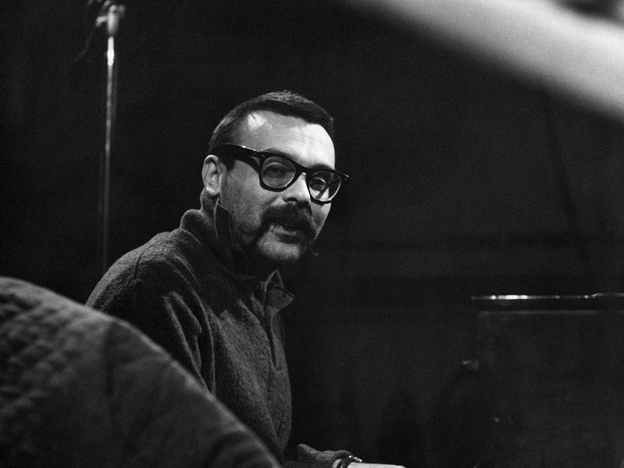 Vince Guaraldi's classic "A Charlie Brown Christmas" music - CBS News